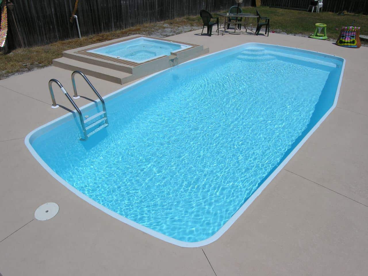 Laguna 3 Fiberglass Pool | J&C Fiberglass Pool